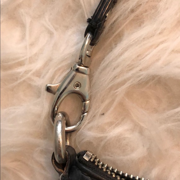 Marc By Marc Jacobs | Bags | Marc By Marc Jacobs Black Turn Key Purse ...